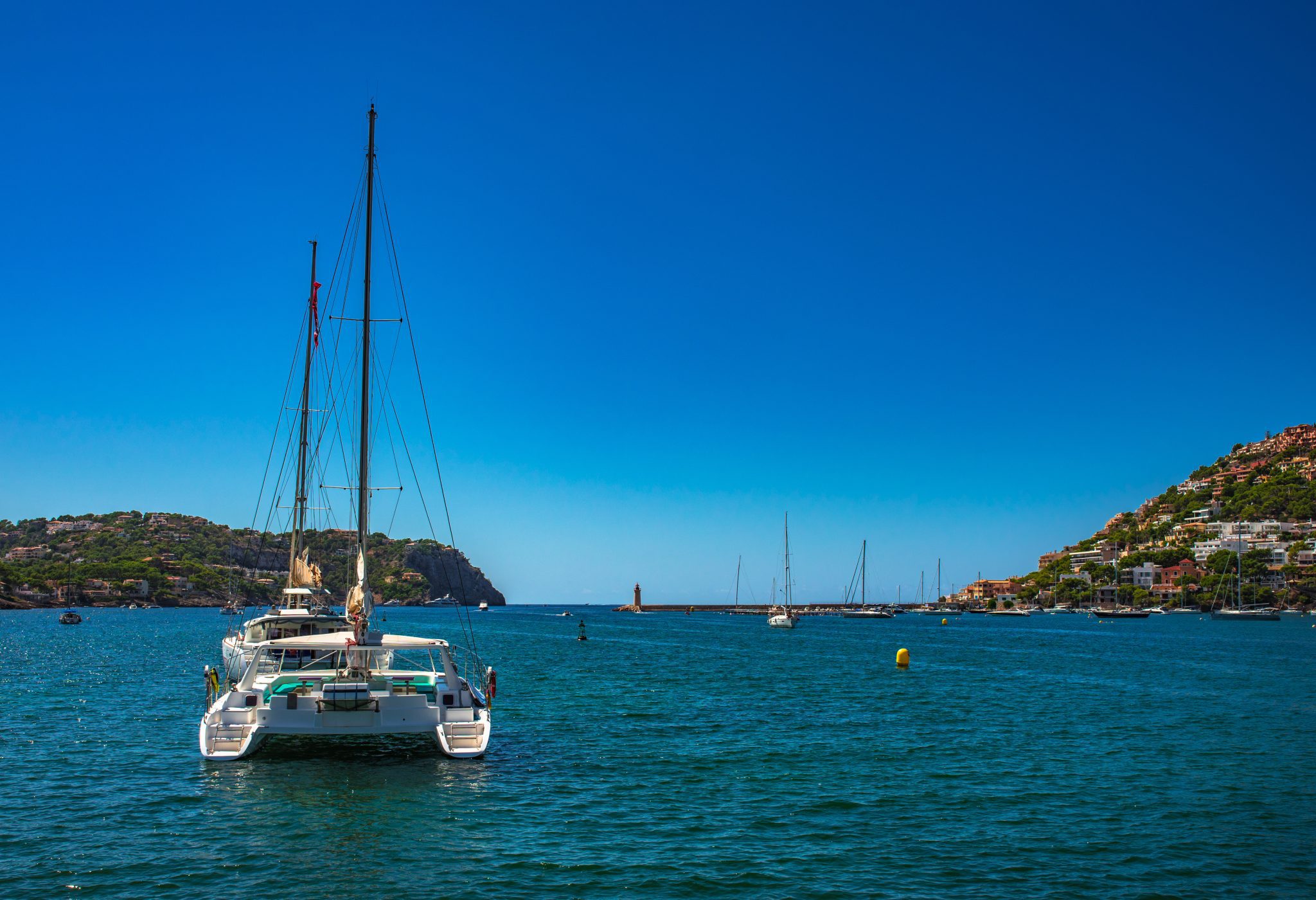 Catamaran tour with your team in Europe